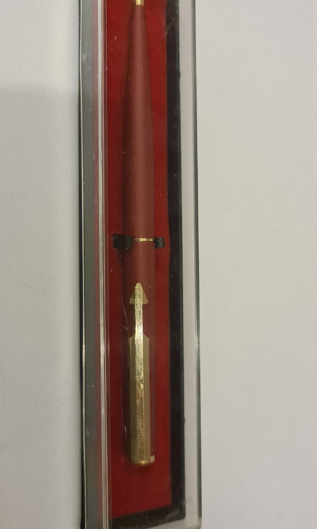 Parker & Paper Mate Pen, Everything Else on Carousell