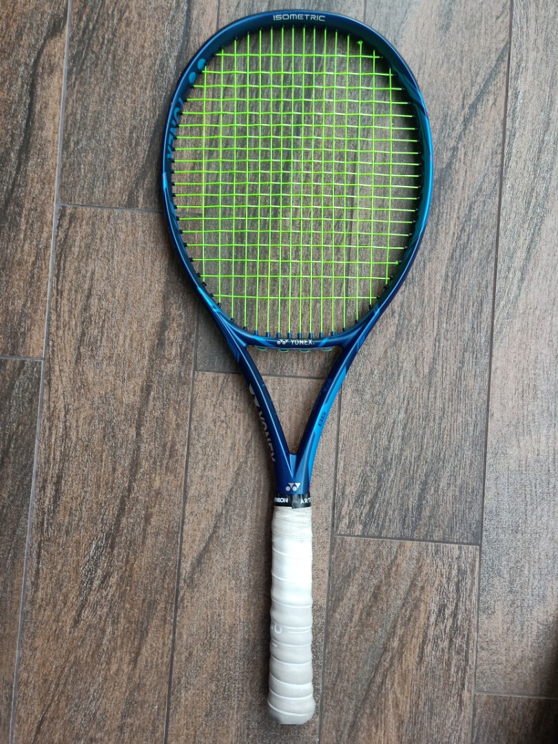Yonex Ezone 98,2020, 16 x 19, L2 - 4 1/4, unstrung 305g, strung with ...
