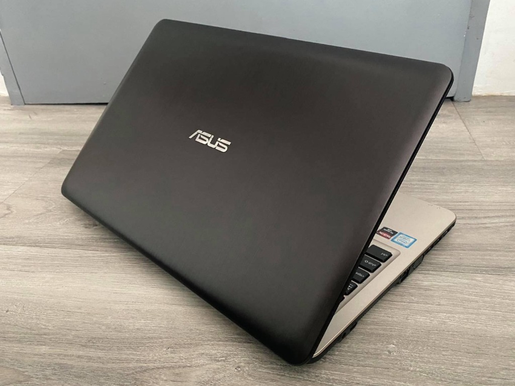 Asus x540u 15inch i3 7gen 1tb 4gbram with 2gb Amd Radeon 8500M ...