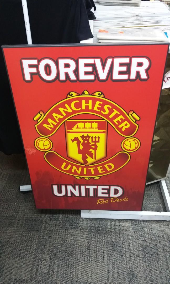 FRAME SAIZ BESAR LOGO FOREVER MANCHESTER UNITED, Furniture & Home ...