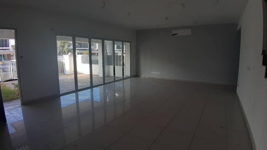 Freehold Hyperlink Crista Elmina East Garden Denai Alam Shah Alam ...
