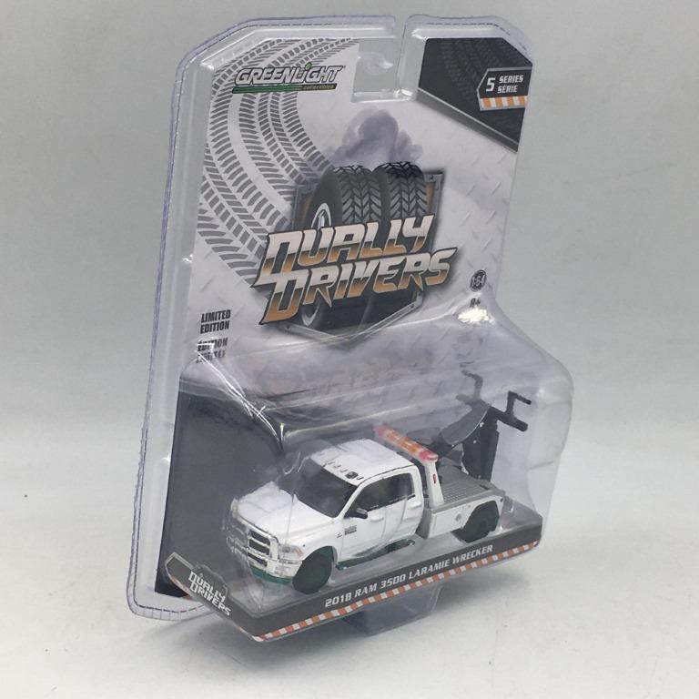 Greenlight Dually Drivers 2018 RAM 3500 Dually Wrecker (Bright White) 1 ...