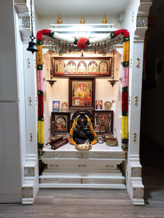 Hindu Altar, Furniture & Home Living, Home Decor, Vases & Decorative ...