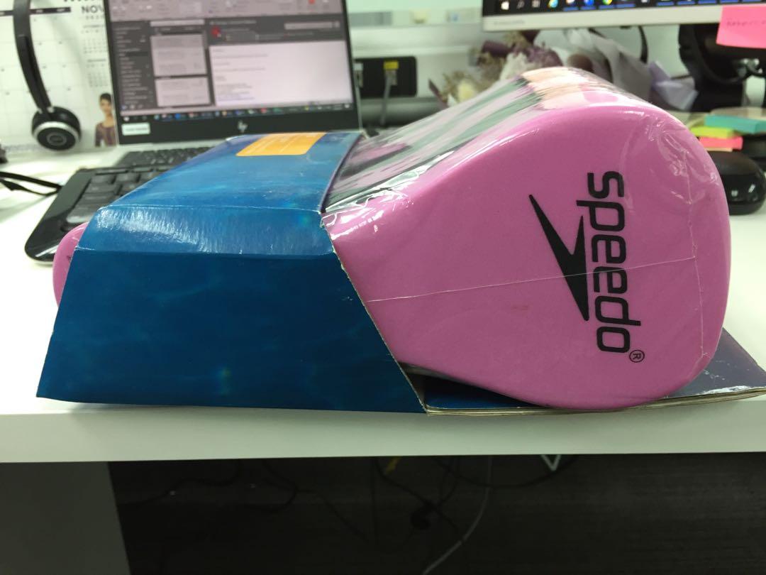 Speedo Swimming Float, Sports Equipment, Sports & Games, Water Sports ...