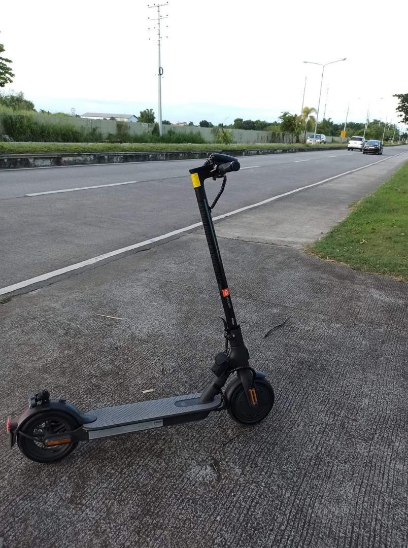 Xiaomi Essential Scooter, Sports Equipment, Sports & Games, Skates ...