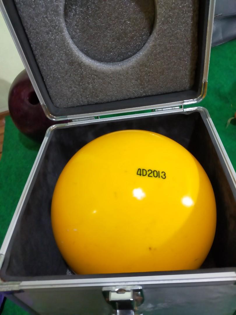 Bowling ball Round 1, Sports Equipment, Sports & Games, Billiards and ...