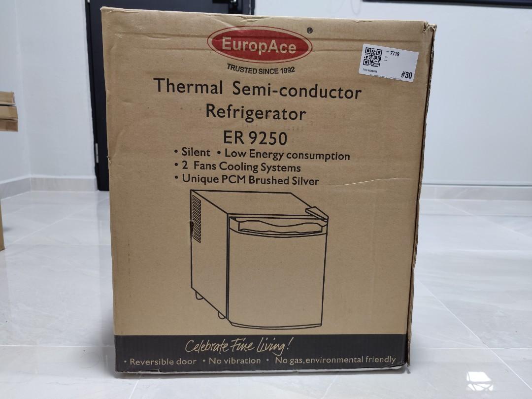 EuropAce Mini Fridge ER9250, TV & Home Appliances, Kitchen Appliances ...