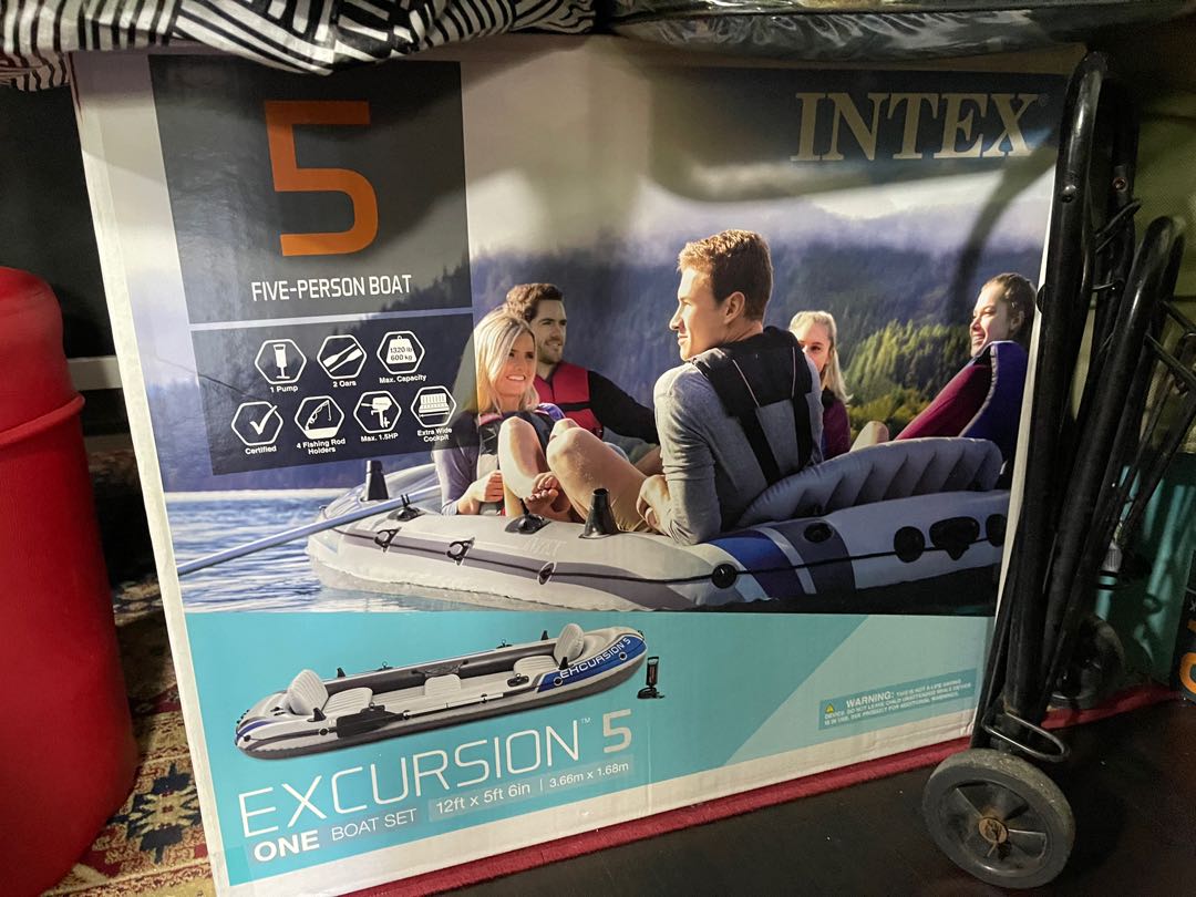 INTEX EXCURSION 5 PERSON BOAT, Everything Else on Carousell