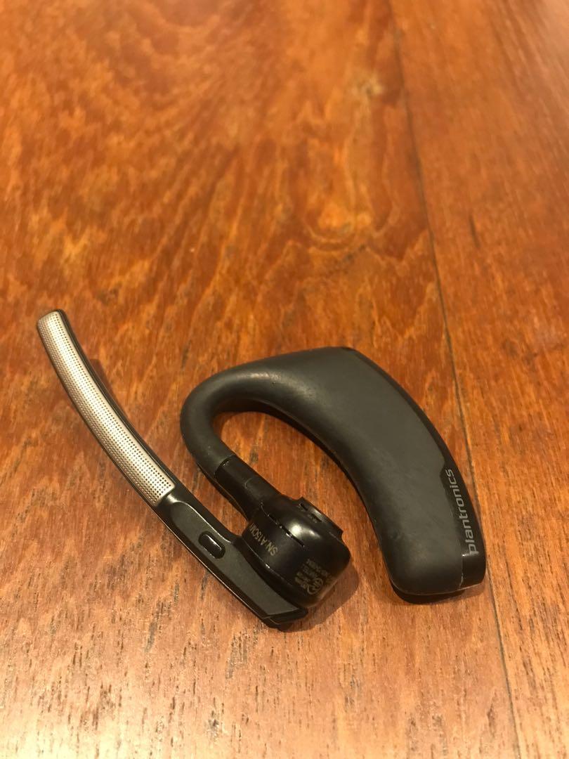 Plantronics Voyager Legend CS, Audio, Headphones & Headsets on Carousell