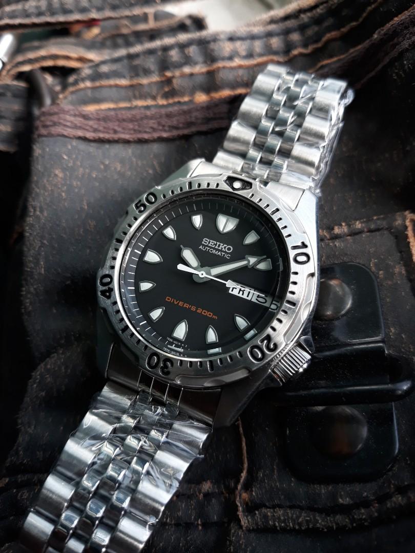 Seiko SKX001 Mini-bullet, Men's Fashion, Watches & Accessories, Watches ...