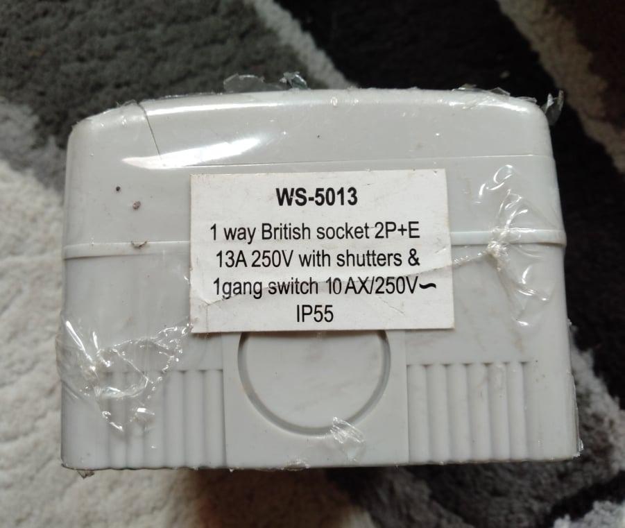 Selex - Switch Socket Combination (Waterproof), TV & Home Appliances ...