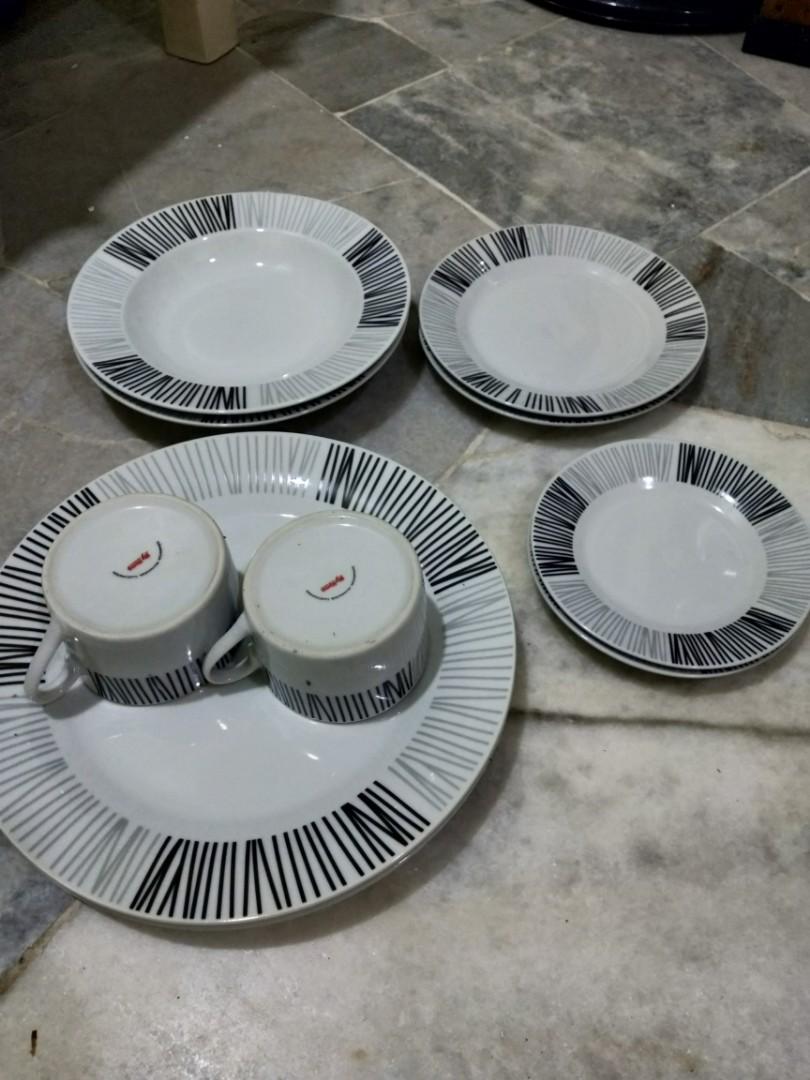 Set pinggan dan cawan, Furniture & Home Living, Kitchenware & Tableware ...