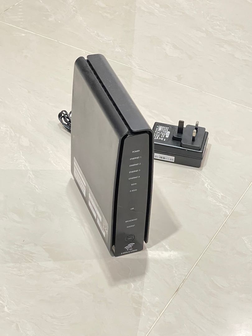 Singtel Aztec Router DSL8900GR, Computers & Tech, Parts & Accessories ...