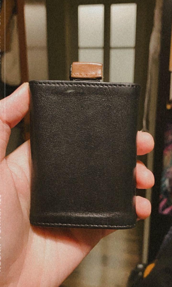 Frenchie Co Speed Wallet Mini - Black/Tan, Men's Fashion, Watches ...