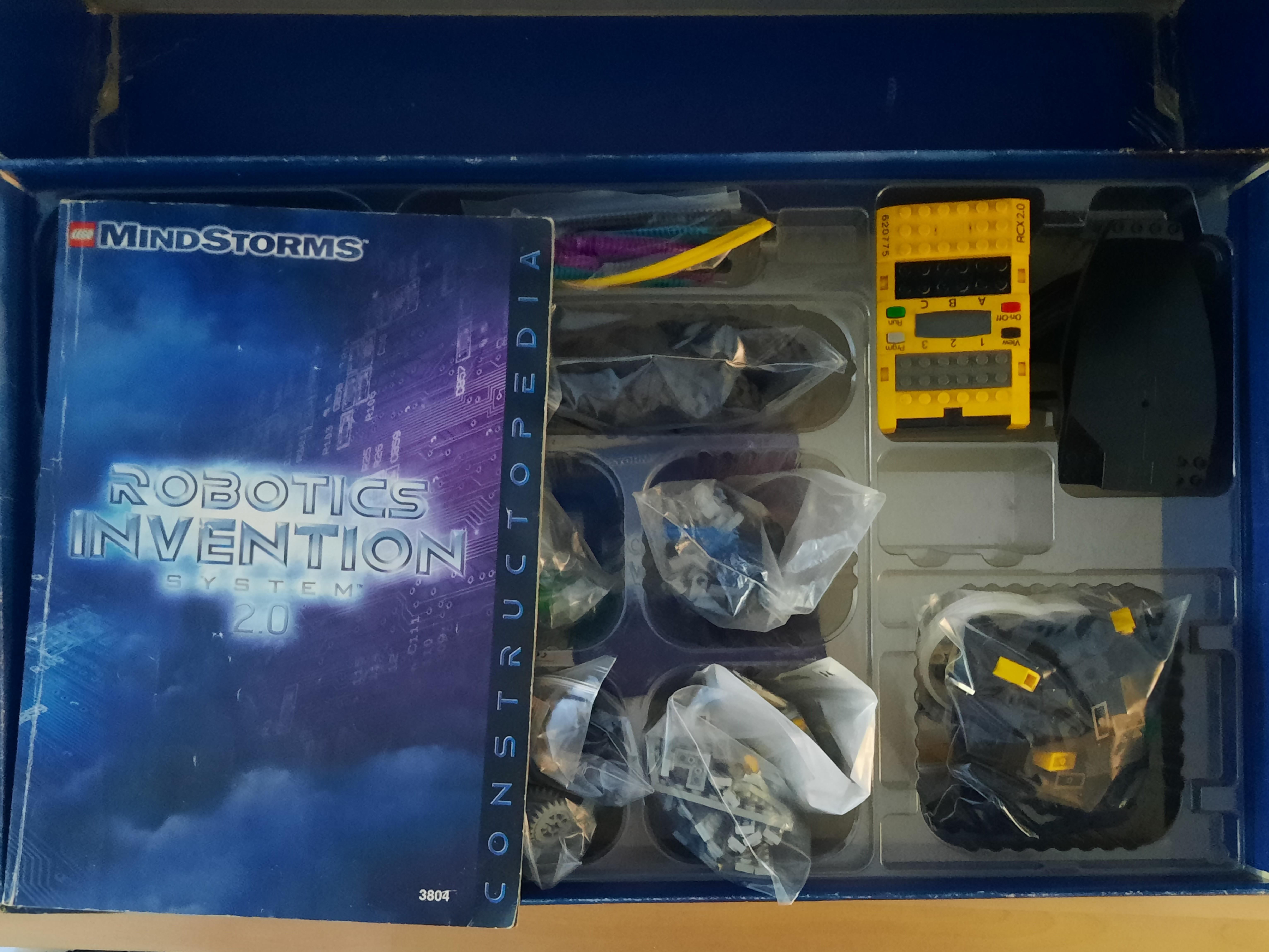 Lego Mindstorms Robotics Invention 2.0 2001 Edition, Hobbies & Toys, Toys & Games on Carousell