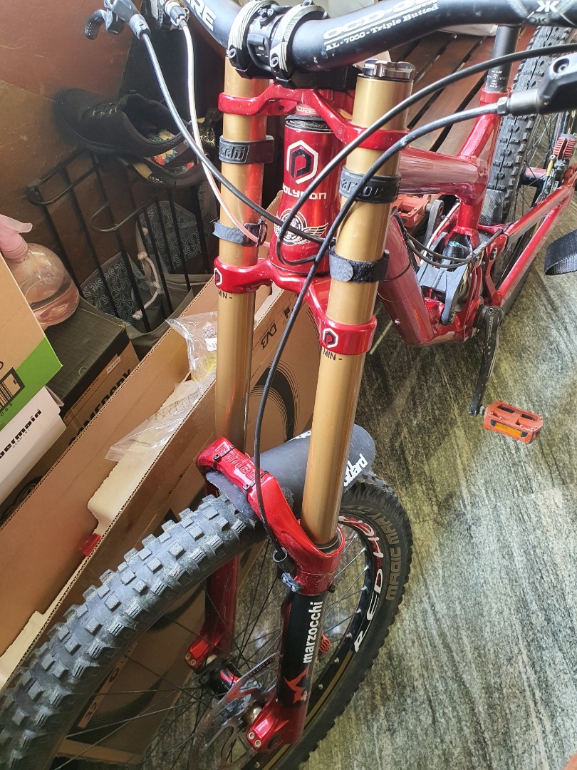 Polygon DH 2.0, Sports Equipment, Bicycles & Parts, Bicycles on Carousell