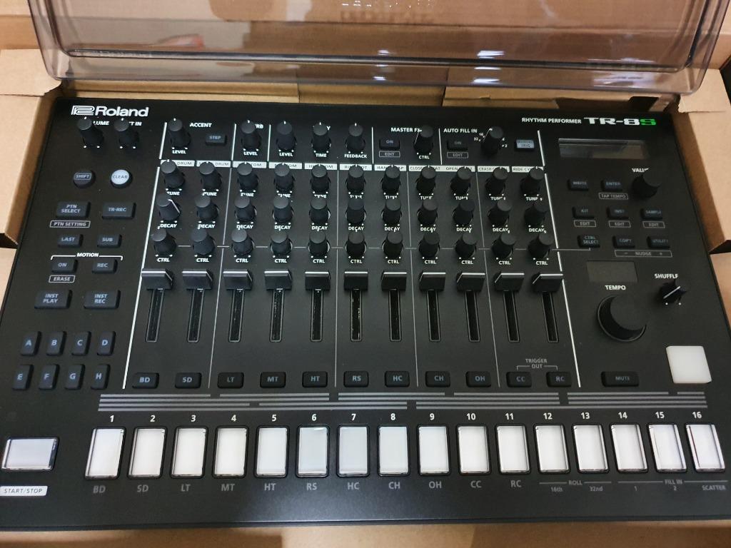 Roland TR-8S Drum Synth aka TR8S, Hobbies & Toys, Music & Media ...