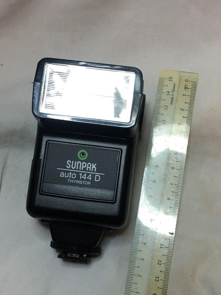 SUNPAK FLASH, Photography, Photography Accessories, Flashes on Carousell