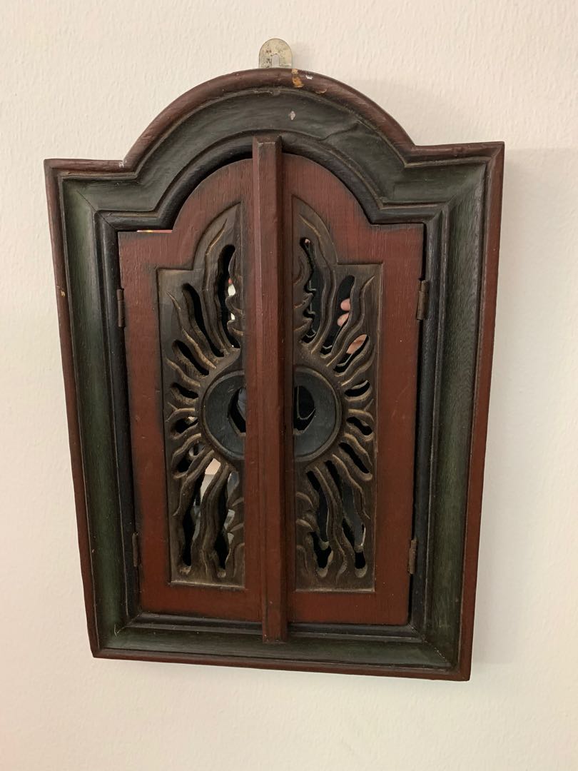 Vintage window morror, Furniture, Home Decor, Others on Carousell