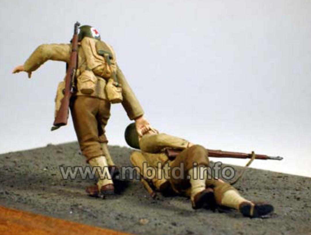 1/35 Master Box #3521 U.S. Infantry, July 1944 c/w 4 Figures (WWII 2nd ...