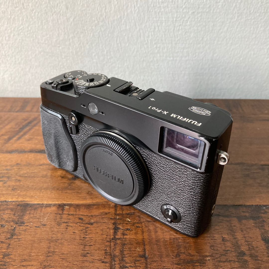 Fujifilm Xpro1 (body) x-pro1 xpro-1, Photography, Cameras on Carousell