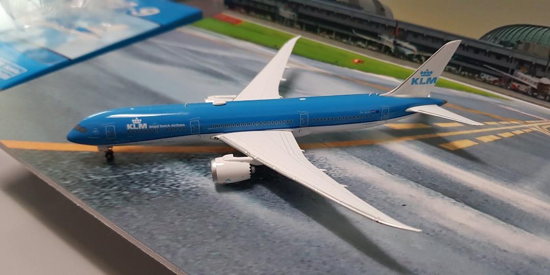 KlM Boeing 787-9, Hobbies & Toys, Toys & Games on Carousell