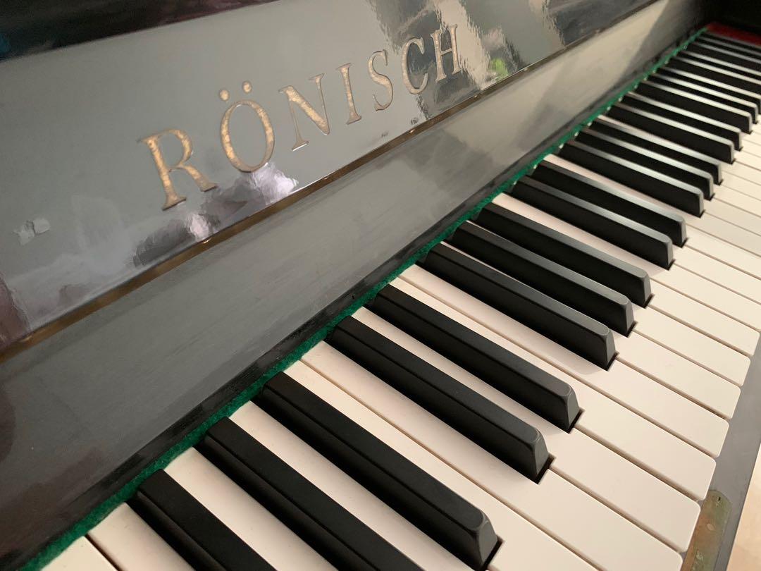 Ronisch Piano, Hobbies & Toys, Music & Media, Musical Instruments on ...