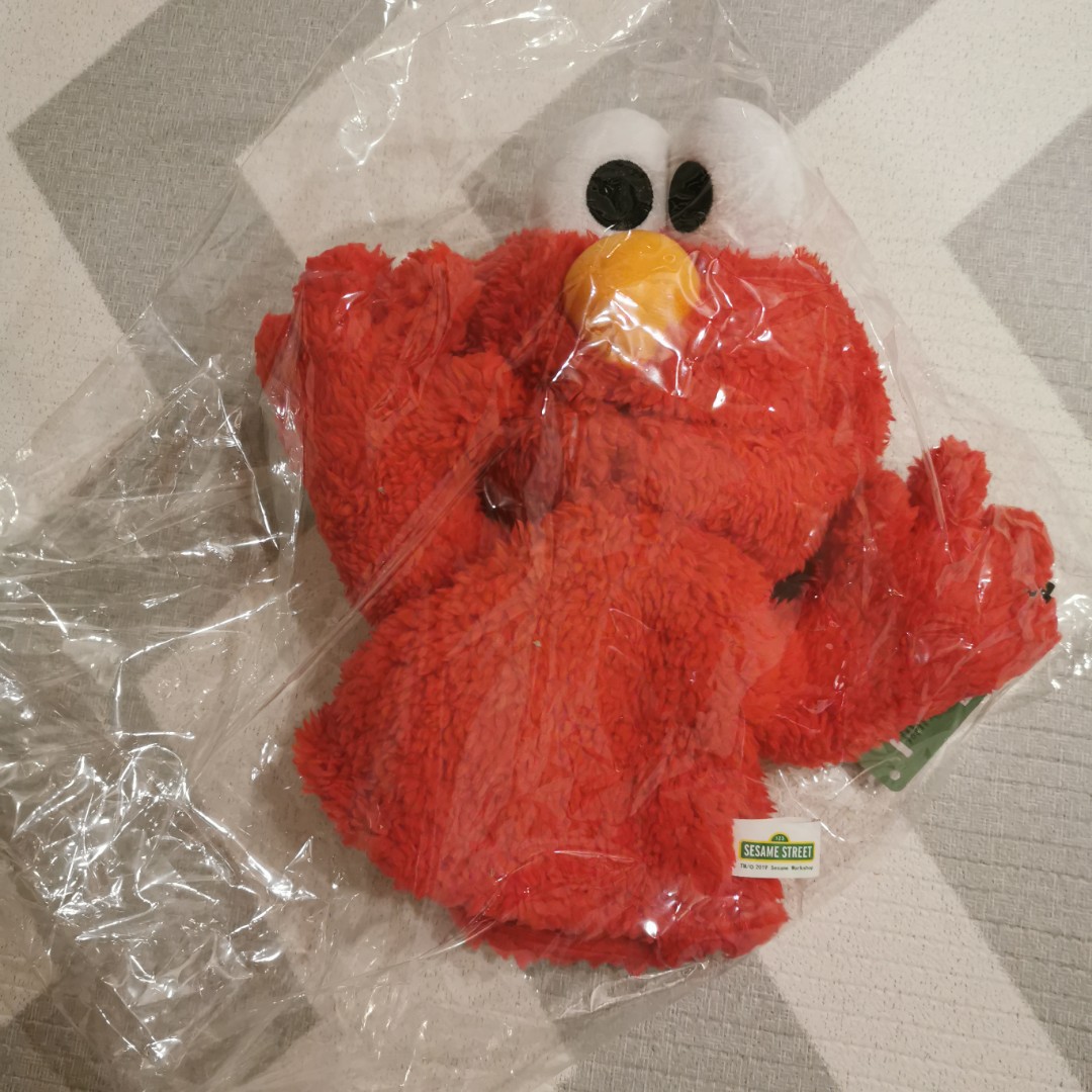 Sesame Street Elmo puppet, Hobbies & Toys, Toys & Games on Carousell