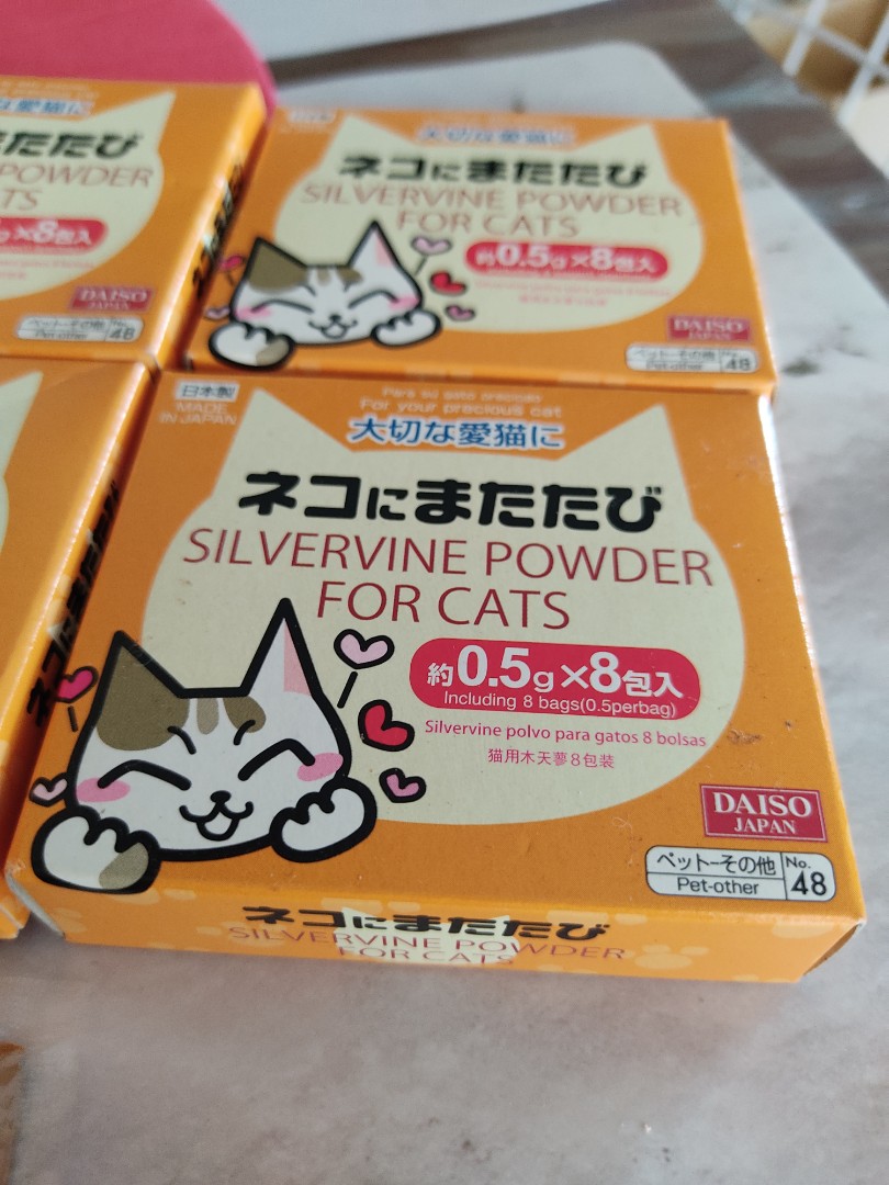 Silver vine powder from Japan Daiso. 10 boxes with 2 packs opened ...