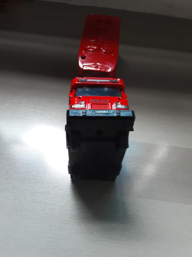 Singapore police force spf anti riot vehicle ang chia red riot truck ...