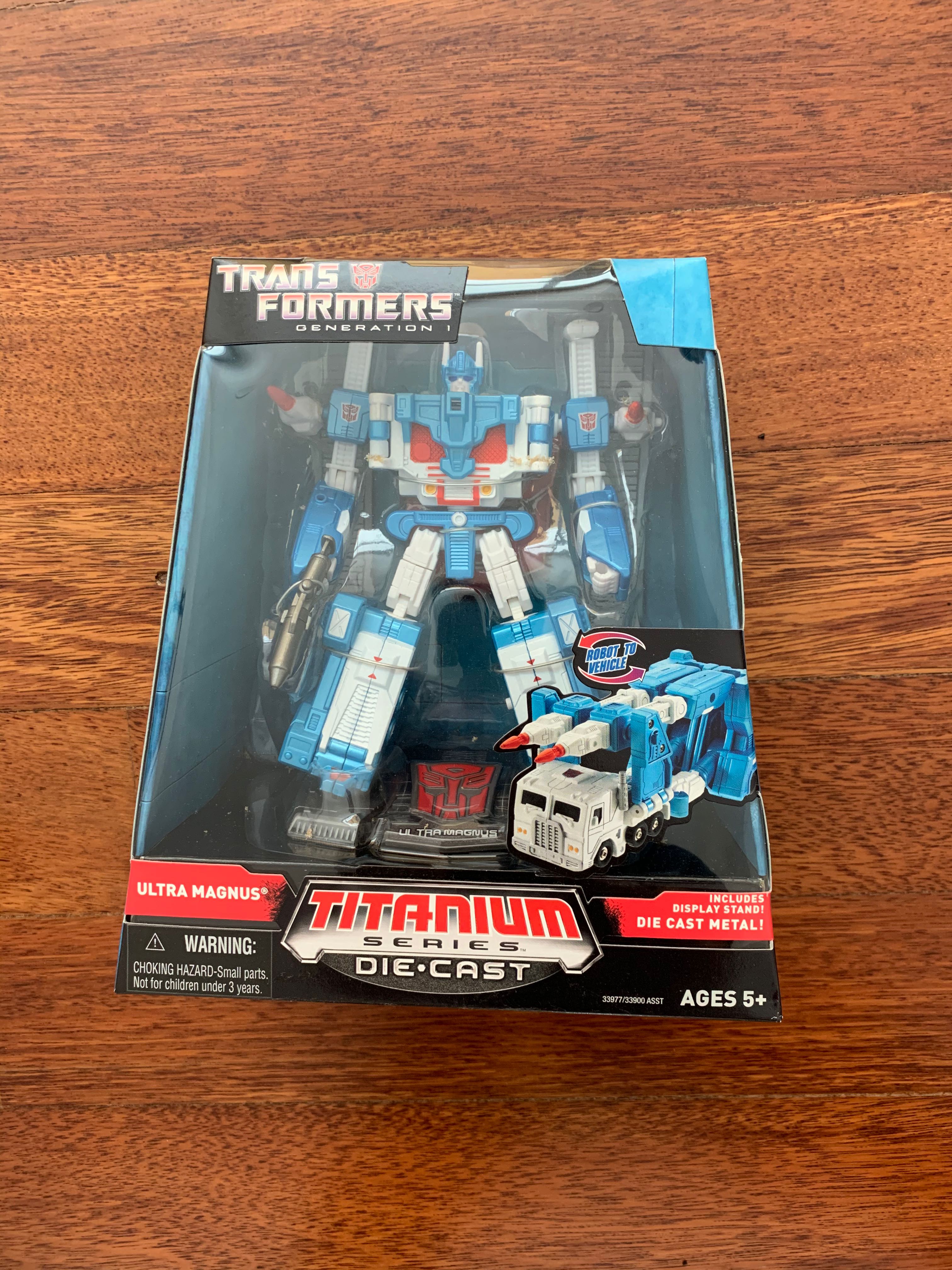 Transformers Titanium Ultra Magnus, Hobbies & Toys, Toys & Games on ...