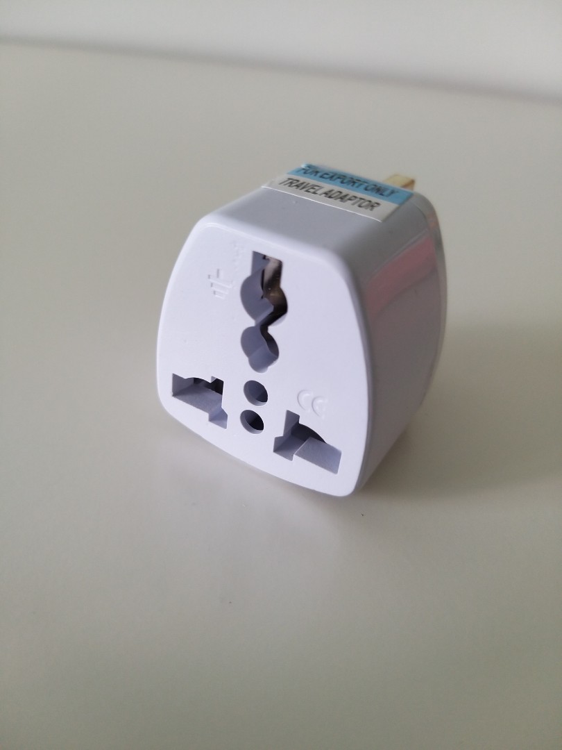 Travel adapter - Converts Multi Country plugheads into Malaysia 3 pin ...