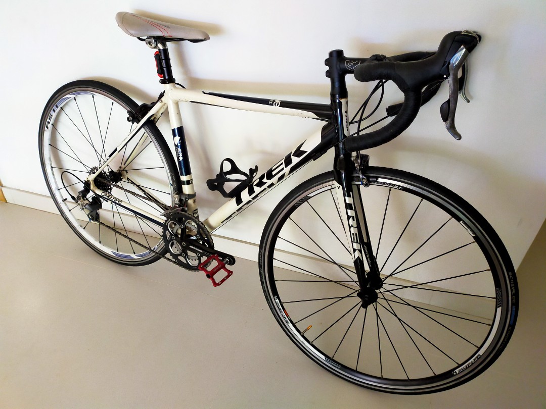 Trek Road Bike, Sports Equipment, Bicycles & Parts, Bicycles on Carousell