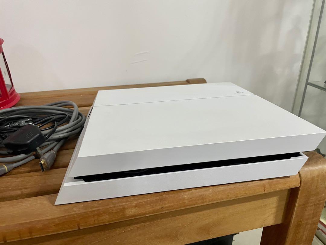 Used ps4 cuh-1206a b02 glacier white 500GB, Video Gaming, Video Game ...