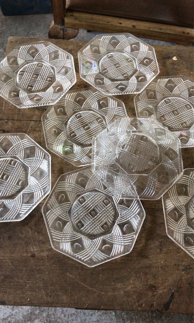 Vintage alas kaca bercorak, Furniture & Home Living, Home Decor, Vases ...