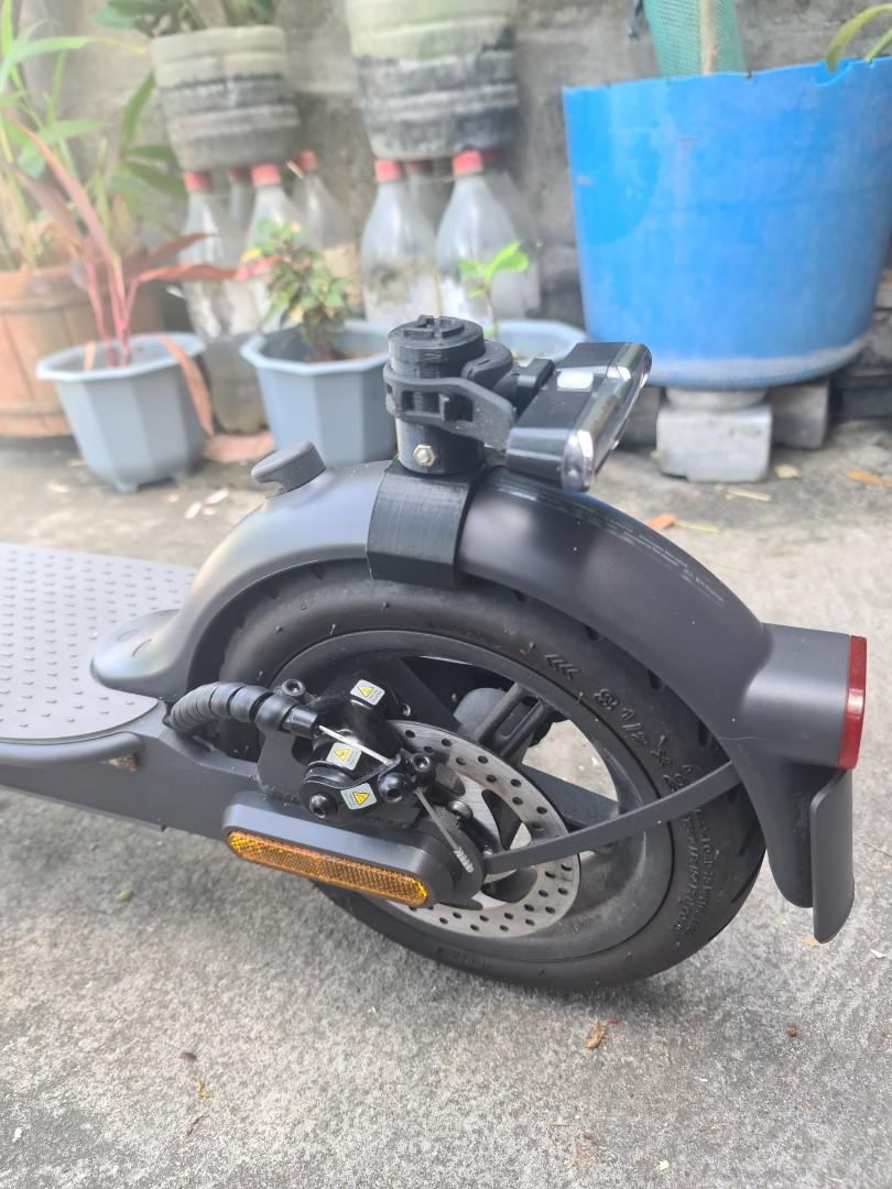 Xiaomi Essential Scooter, Sports Equipment, Sports & Games, Skates ...