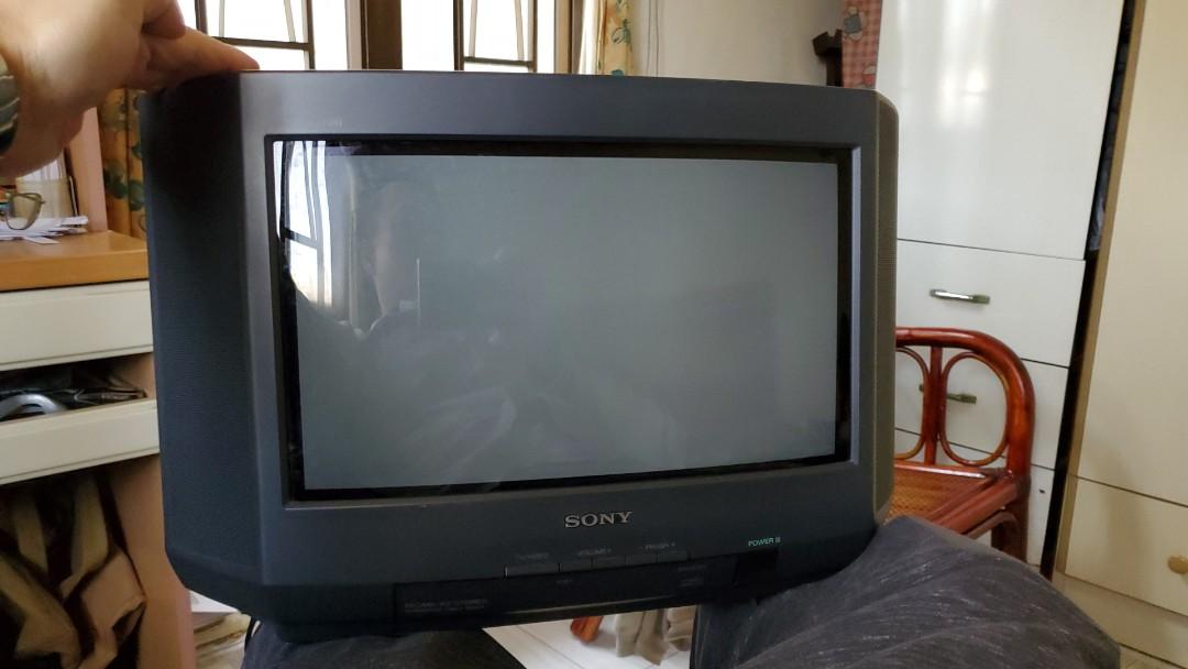 16 :9 Sony CRT 電視 Made in Japan 100% work, 興趣及遊戲, 手作＆自家設計, 其他 - Carousell