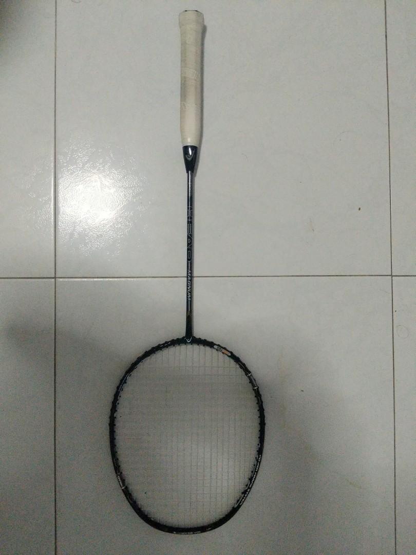 Badminton racket (HEAD Magnum), Sports Equipment, Sports & Games ...