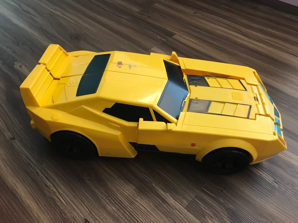 Bumblebee car toy, Hobbies & Toys, Toys & Games on Carousell