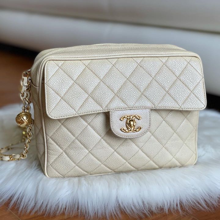 Chanel Small Camera Bag Ivory Caviar 24k GHW, Women's Fashion, Bags ...