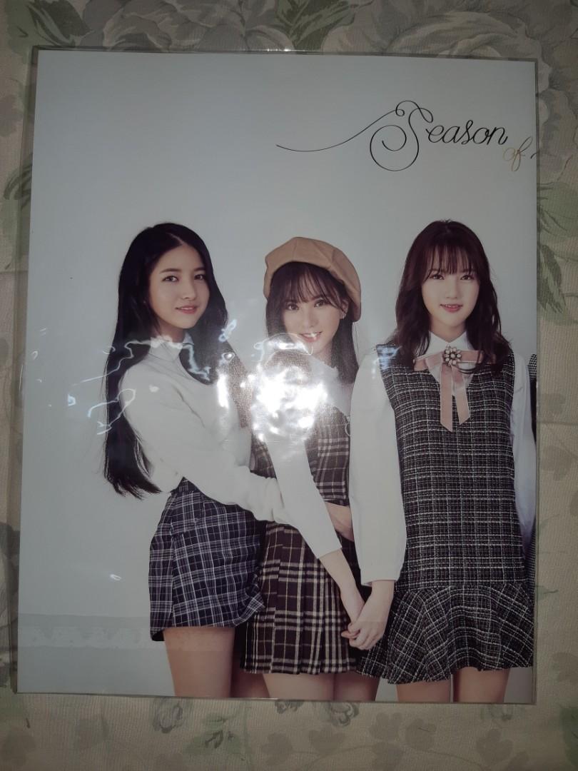 GFRIEND Mini Poster Official ~ Season of GFriend SG 2018, Hobbies ...