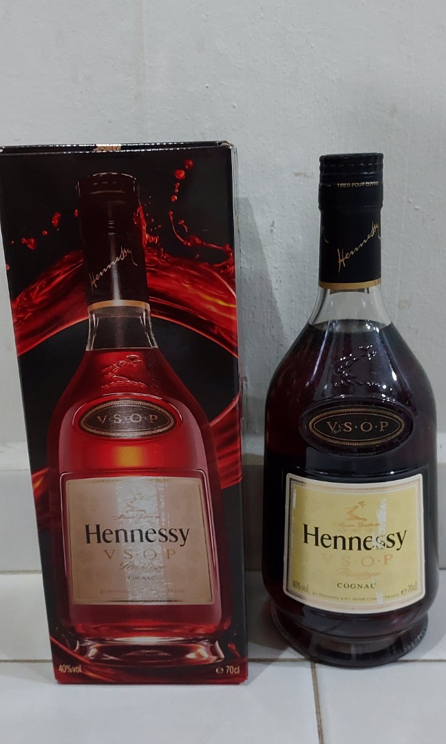 Hennessy VSOP Privilege COGNAC, Food & Drinks, Alcoholic Beverages on Carousell