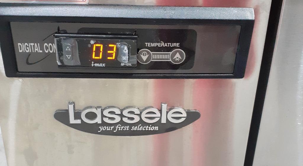 Lassele 3 door counter chiller, TV & Home Appliances, Kitchen ...