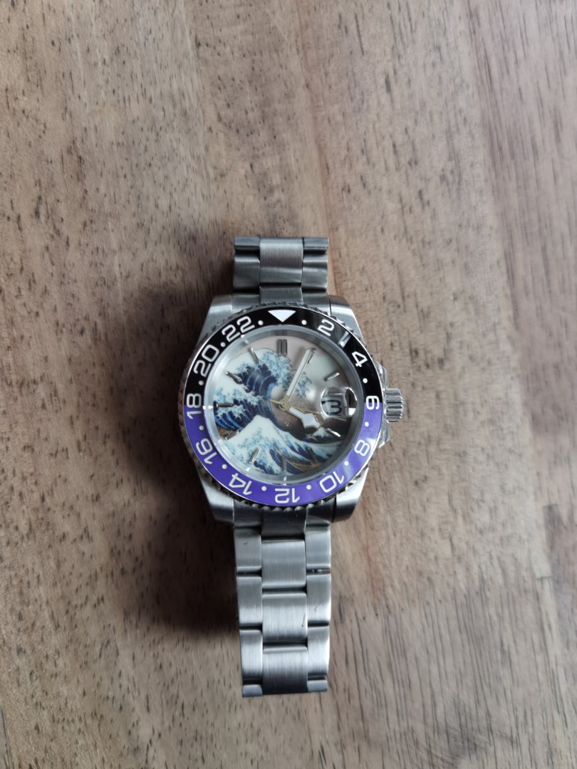 Seiko Custom Mod with Kanagawa Wave Dial, Men's Fashion, Watches ...