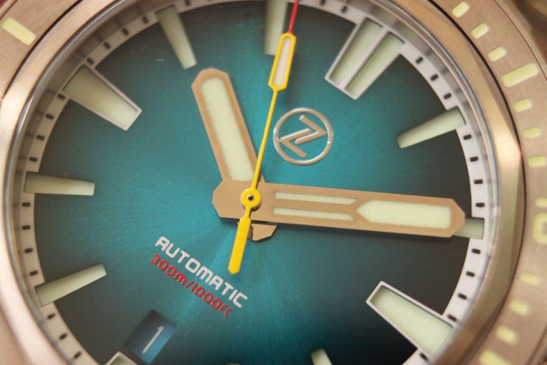 Zelos Swordfish Titanium 300m Teal Dial Dive Watch, Mobile Phones ...