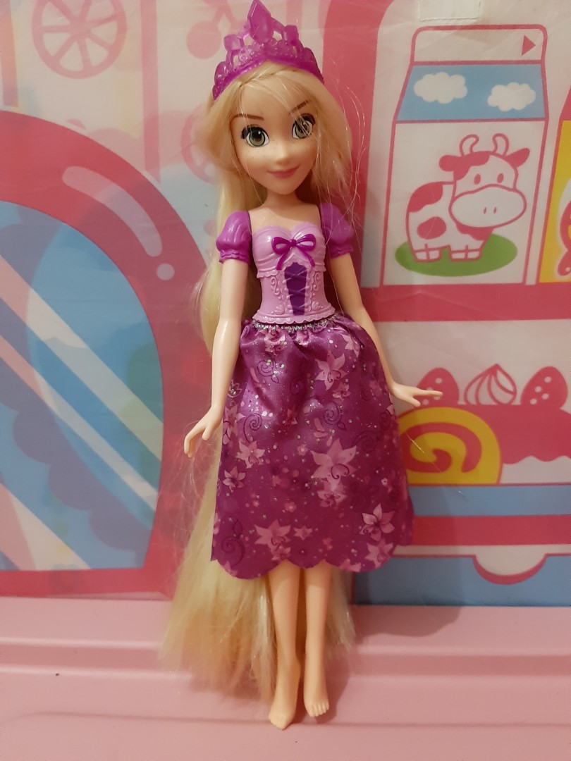 Barbie disney, Toys & Collectibles, Mainan di Carousell