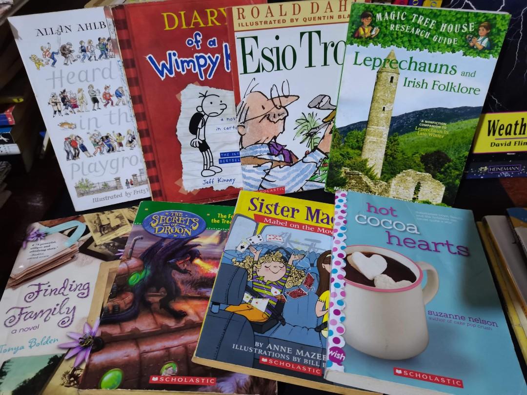 Childrens book bundle (8) with Wimpy Kid, Roald Dahl, magic tree house ...