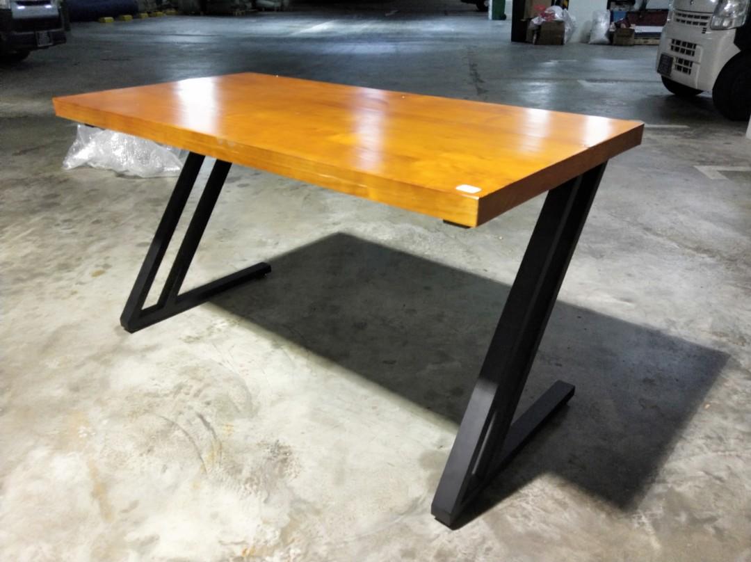 CLANCY INDUSTRI Series Solid Wood Study Table, Furniture & Home Living ...