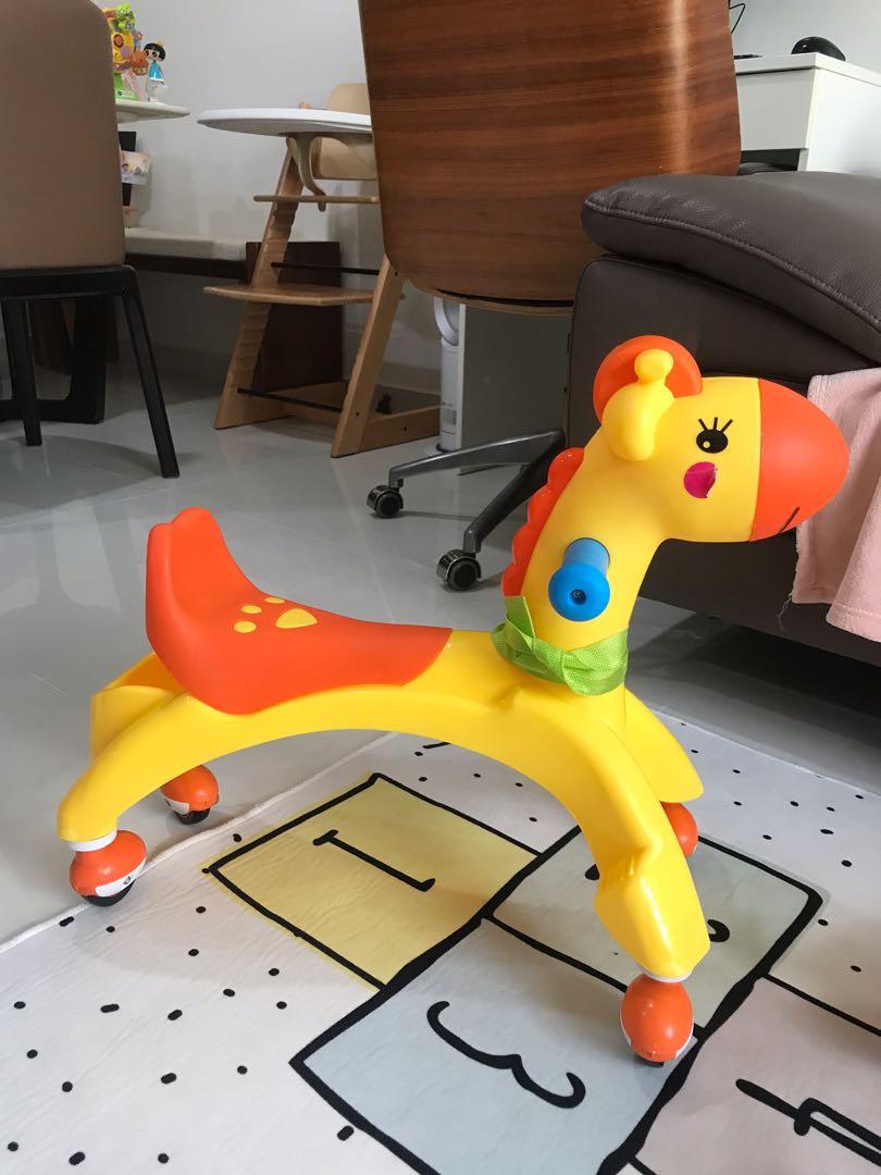 Giraffe walker, Babies & Kids, Infant Playtime on Carousell