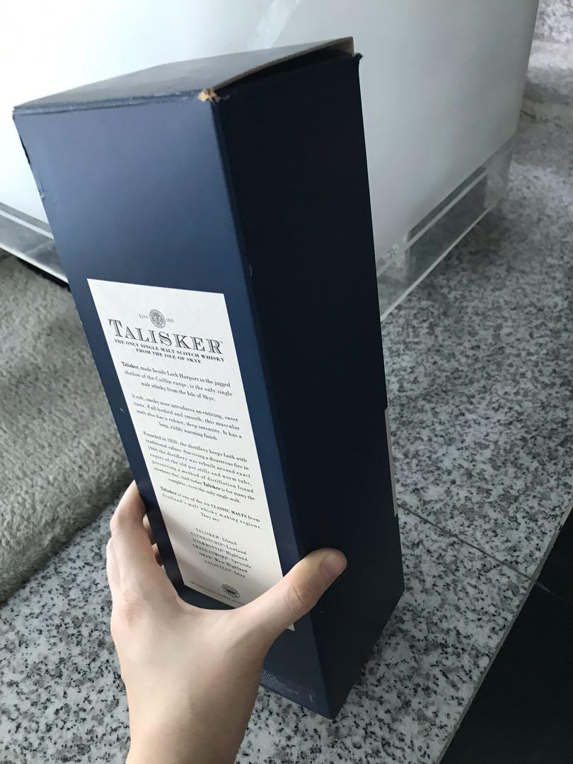 Kardus botol whisky kosong bagus merk mahal, Makanan & Minuman, Snek di ...